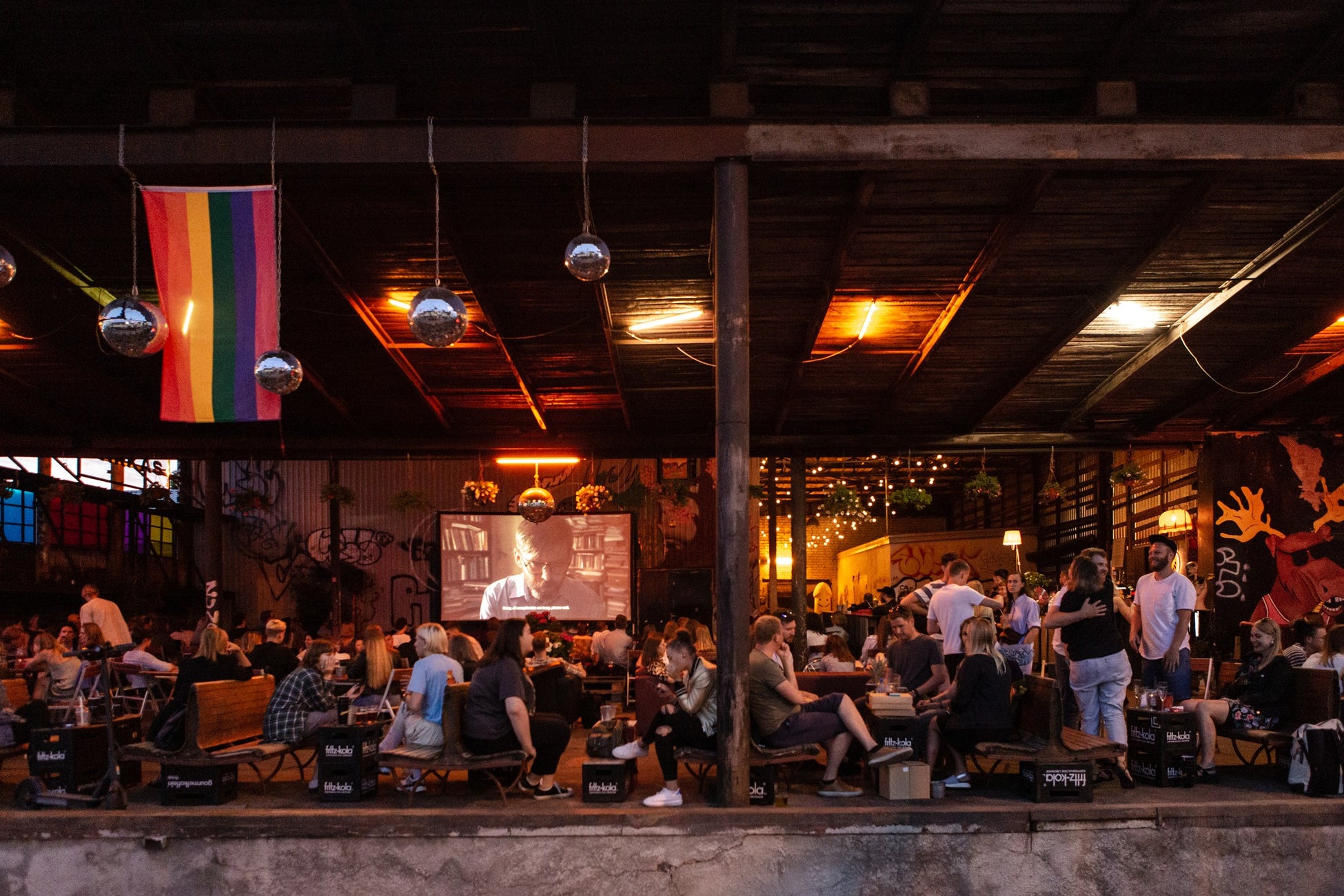 COOL BARS IN VILNIUS | Where to Drink Like a Local – DISCOVER VILNIUS